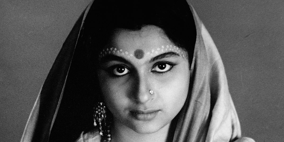 Devi (1960) – One Is Not Born, But Becomes A Goddess – The Little Corner